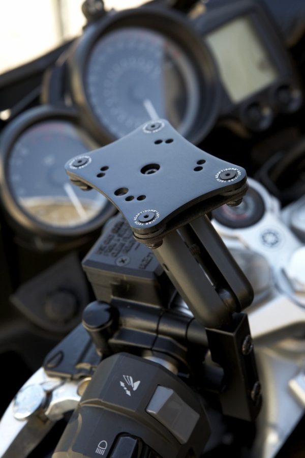 Adaptiv Control Mount – Moto1